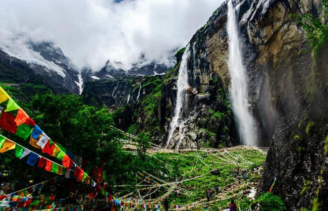 7 Days Yunnan Hiking Tour to Yubeng Village & Meili Views