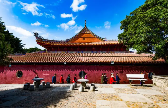 Kaiyuan Temple: A Historic Buddhist Landmark in Quanzhou
