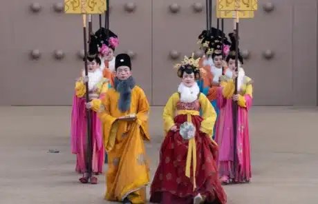 Discover Chinese Hanfu Dress: History, Styles & Symbolism