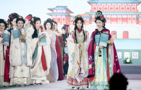 Discover Chinese Hanfu Dress: History, Styles & Symbolism